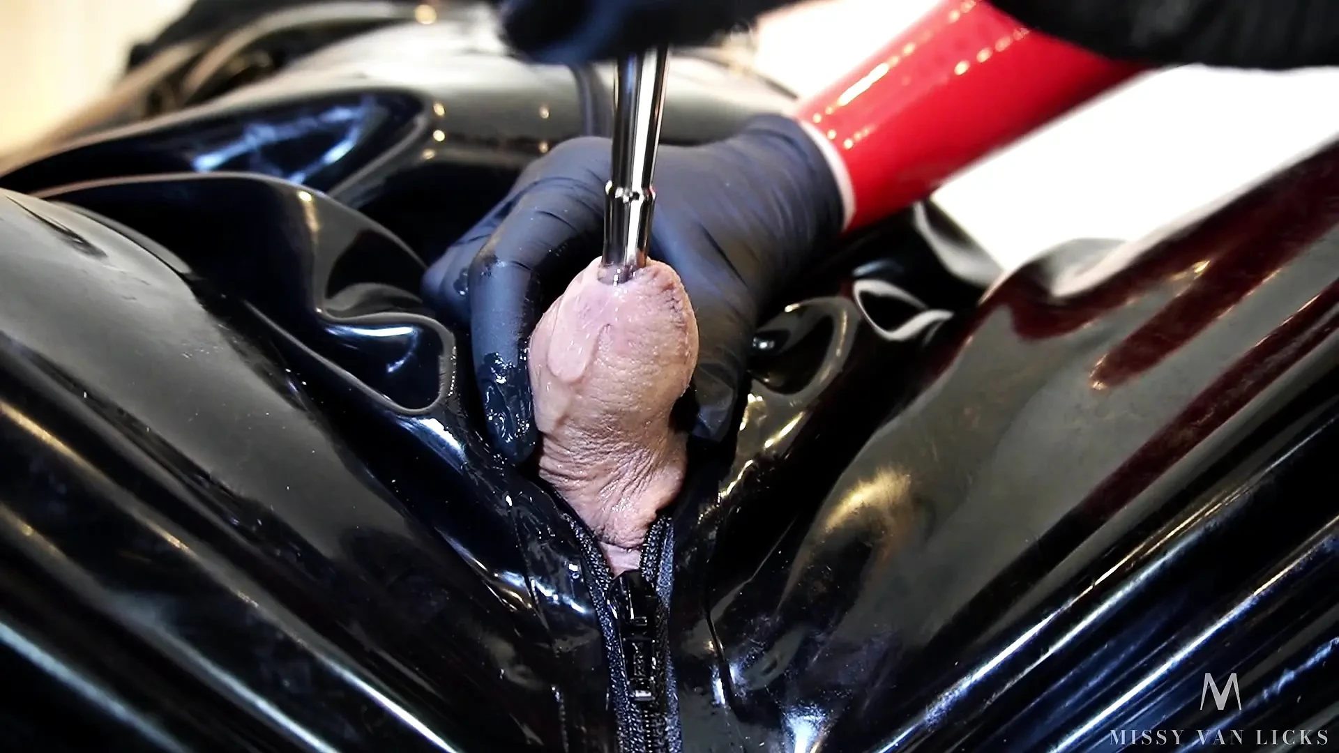 Free Urethra Insertion Porn Videos Xhamster