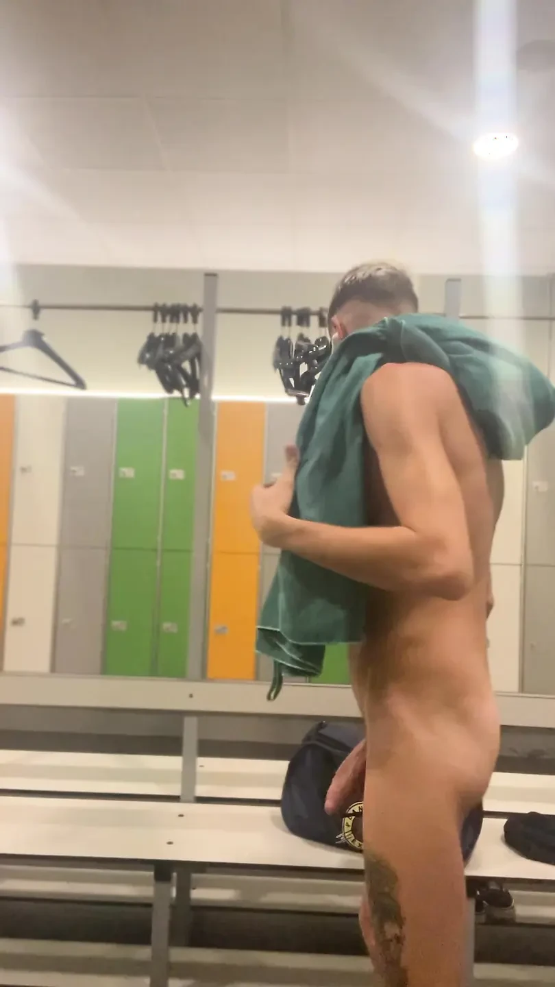 Almost Caught Jerkking At The Gym Locker Room Clip 1 Gay Twink Twink 8773