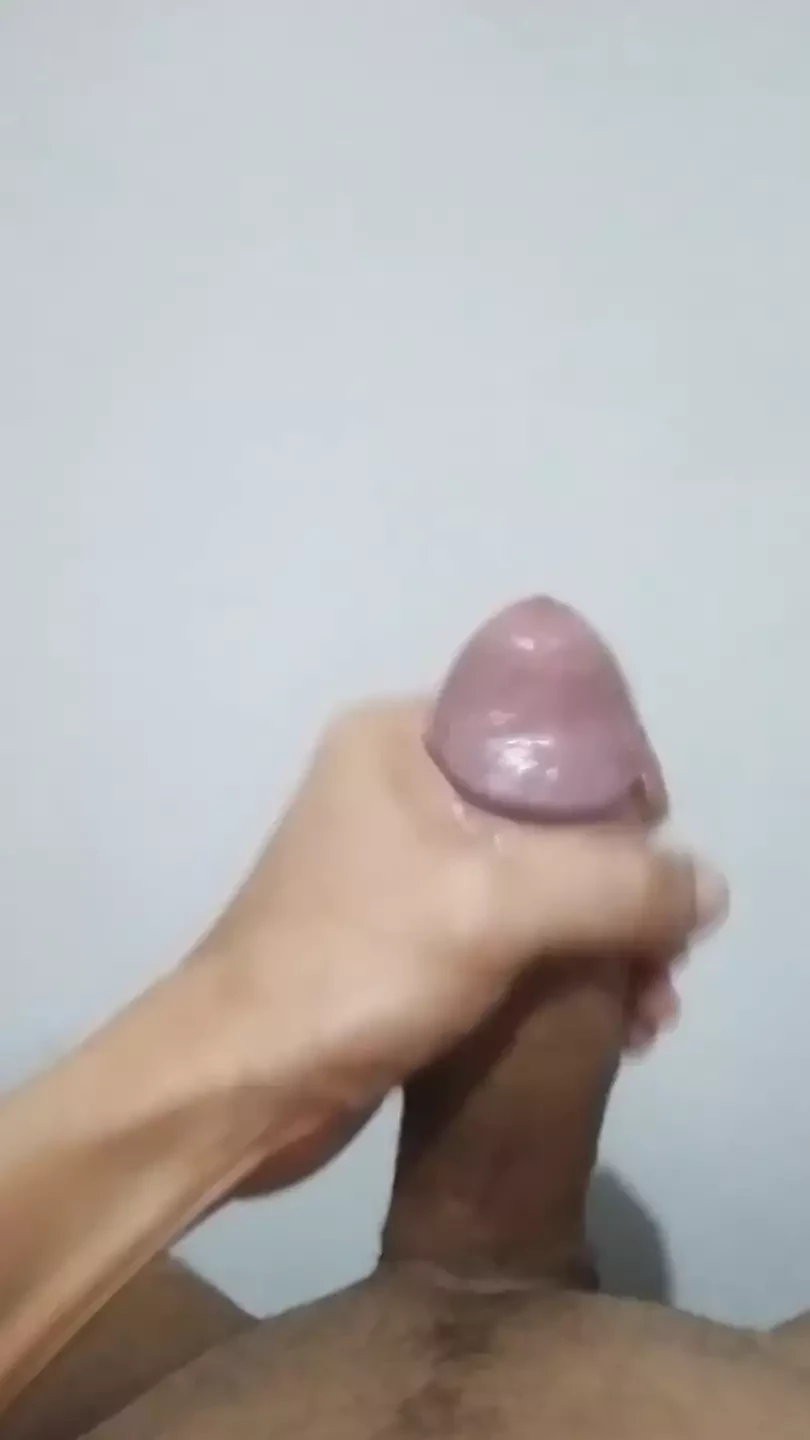 Die ehefrau reist, macht, wer weiß was, und ich? Sich vorzustellen, fantasieren und videos von ...