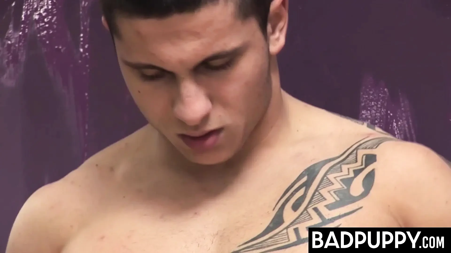 Horny Gay Denis Haron And Lukas Unato Enjoys Bathroom Sex Blowjob