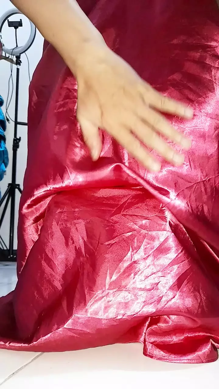 Asiatischer transvestiert satin, seide, gefealteter rock, sperma-vergnügen | xHamster